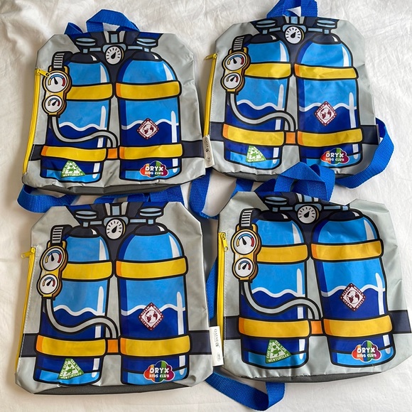 oryx | Other | Qatar Airways Oryx Kids Club Mini Back Pack Bundle ...